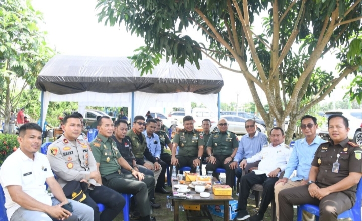 Pangdam XIV/Hsn : Ngobrol Santai Dengan Forkopimda, KPU dan Bawaslu Kab. Pasangkayu Untuk Pemilu ...