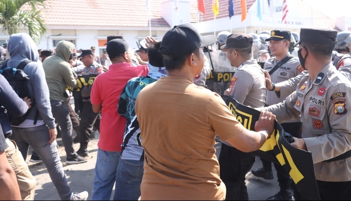 Polres Takalar Gelar Simulasi Sispamkota Sebagai Persiapan Pemilu 2024 - Star7Tv.Com