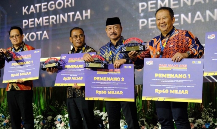 Gowa Terima Penghargaan Kebinamargaan dari Kementerian PUPR Star7 Tv- Gowa Terbaik Kedua ...