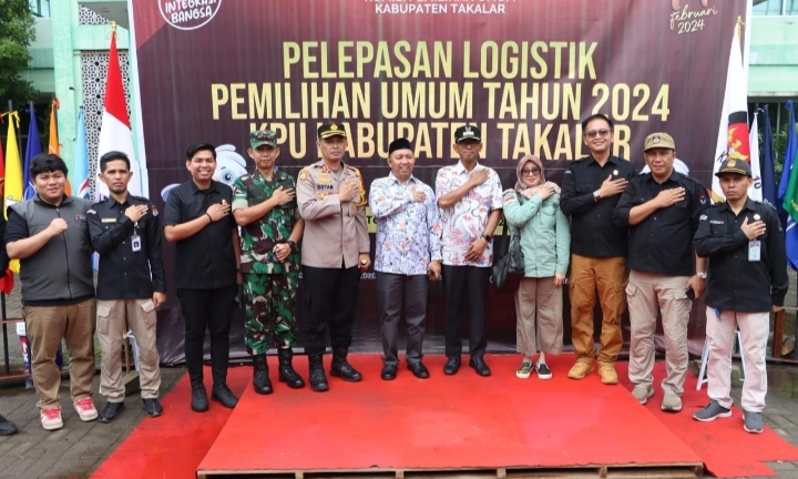 Kapolres Takalar Hadiri Pelepasan Logistik Pemilu 2024 Kabupaten Takalar - Star7Tv.Com
