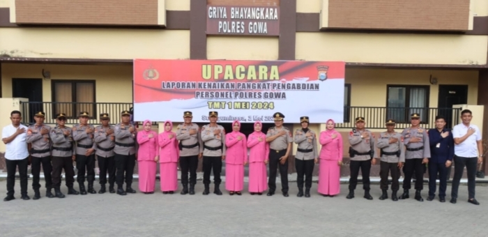 Wakapolres Gowa Pimpin Upacara Korps Raport Kenaikan Pangkat Perwira Pengabdian - Star7Tv.Com