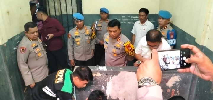 **Polda Sulsel Gelar Operasi Gaktibplin dan Pemeriksaan Urine untuk Deteksi Narkoba - Star7Tv.Com